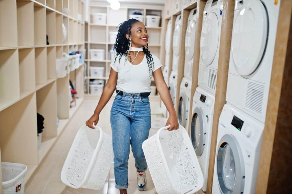 Chicago Commercial Laundry | Spincycle Laundromat & Wash and Fold Service
